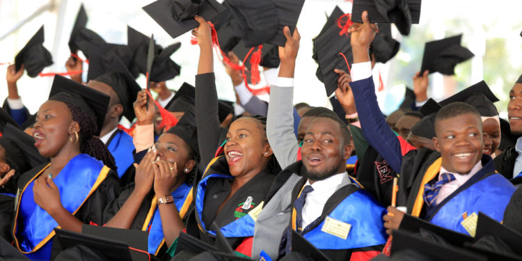 Makerere stuck with 120,000 uncollected transcripts – 93.3 KFM