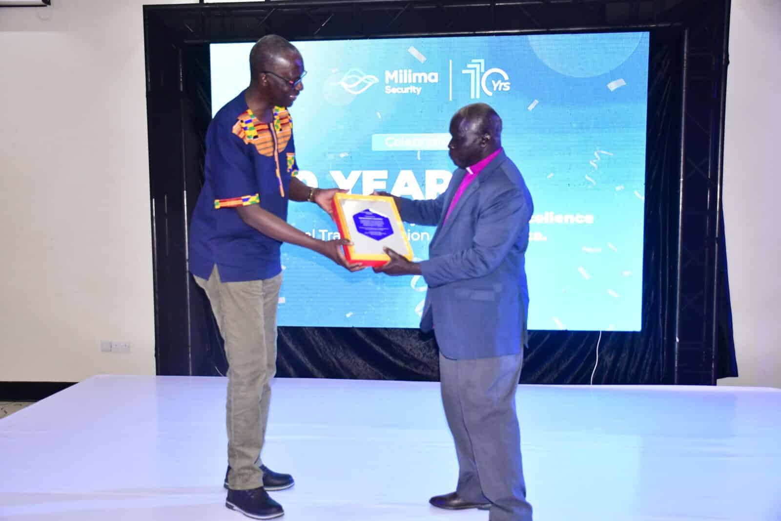 Cyber security experts welcome BoU cap of daily cash withdrawals - 93.3 KFM